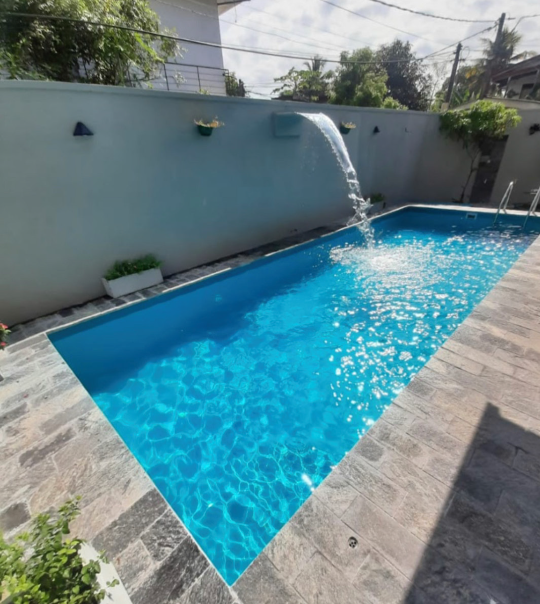 Helio Square : 11 ftX6 ft HELIO SQUARE - Alice Infiniti Pools