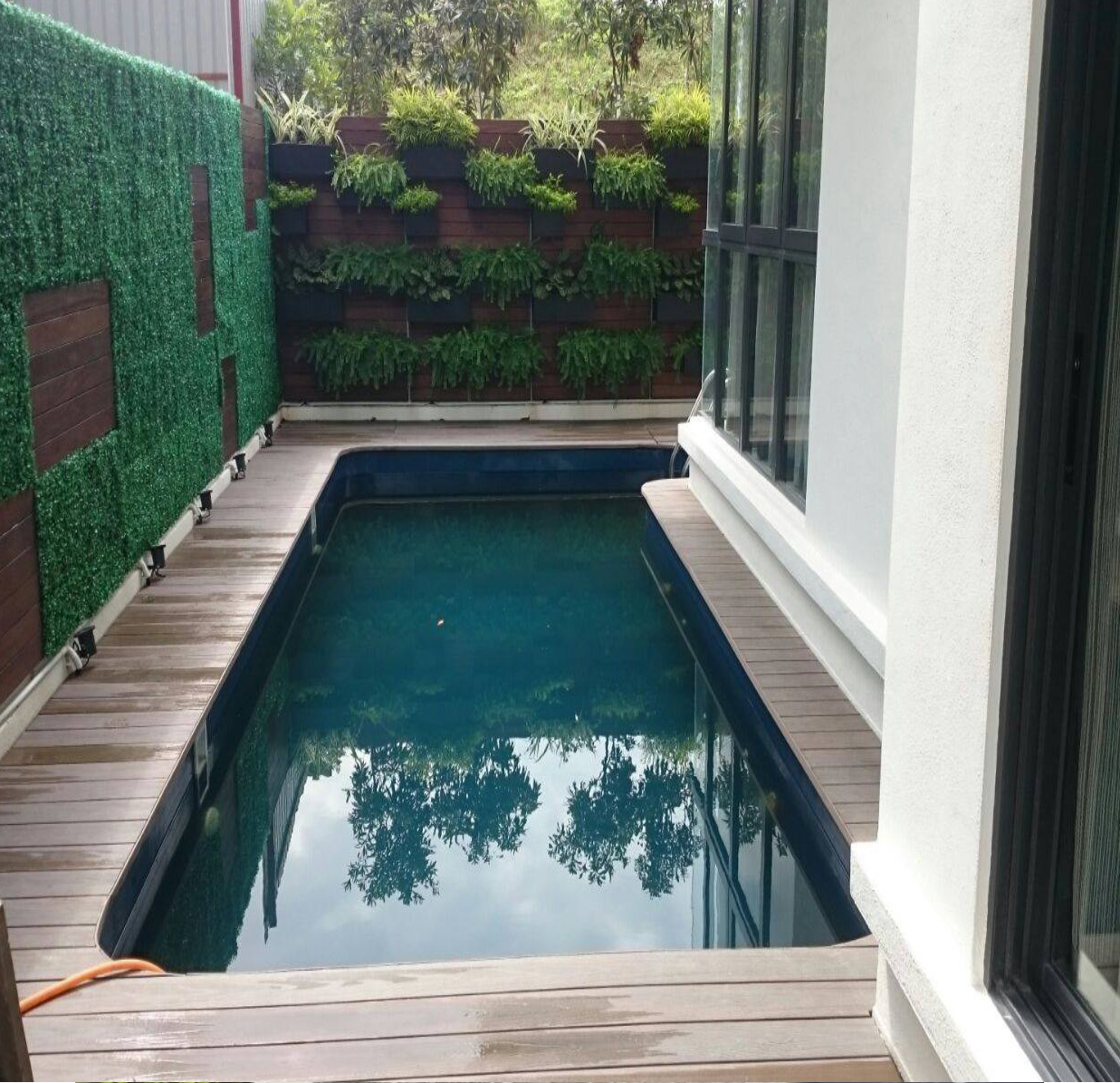 Helio Square : 11 ftX6 ft HELIO SQUARE - Alice Infiniti Pools